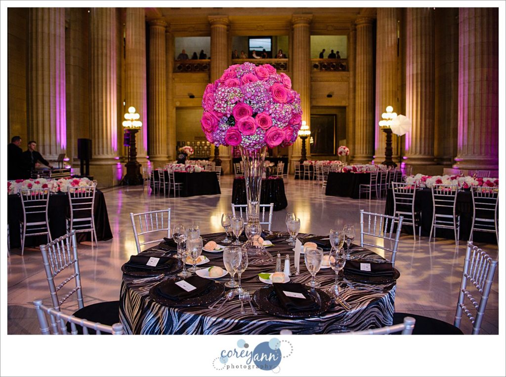 Cleveland City Hall Rotunda Wedding with Heather & Tim - Corey Ann ...